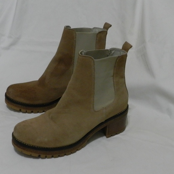 Avellini | Shoes | Avellini Ankle Boots Lug Sole Chelsea Suede | Poshmark